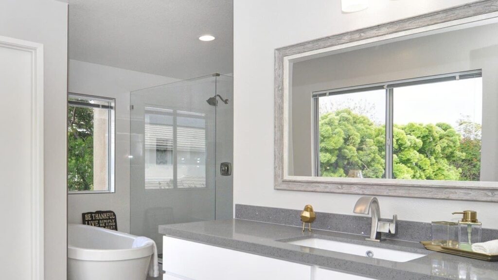 Mirror Molding – The Easy Upgrade to Boring Bathrooms! - MirrorChic ...